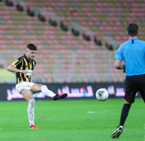 Leonardo Gil já está no Rio de Janeiro para fazer exames no Vasco ...