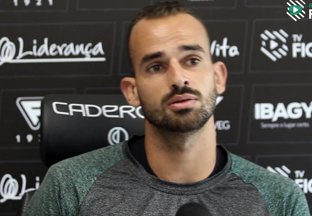 Goleiro Rodolfo Castro fala sobre a sequência do Figueirense no ...