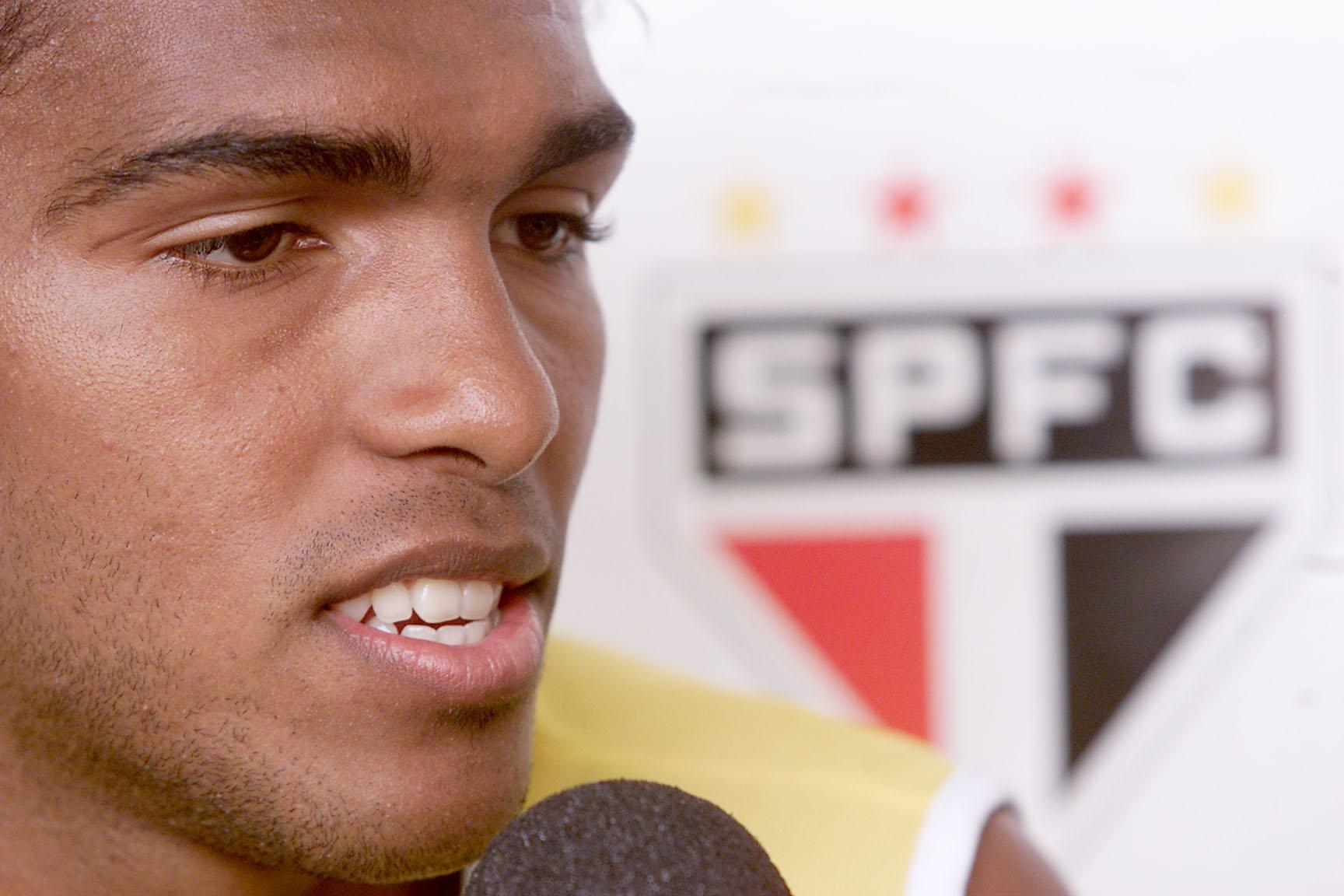 Relembre fotos de Richarlyson com a camisa do São Paulo - Gazeta Esportiva