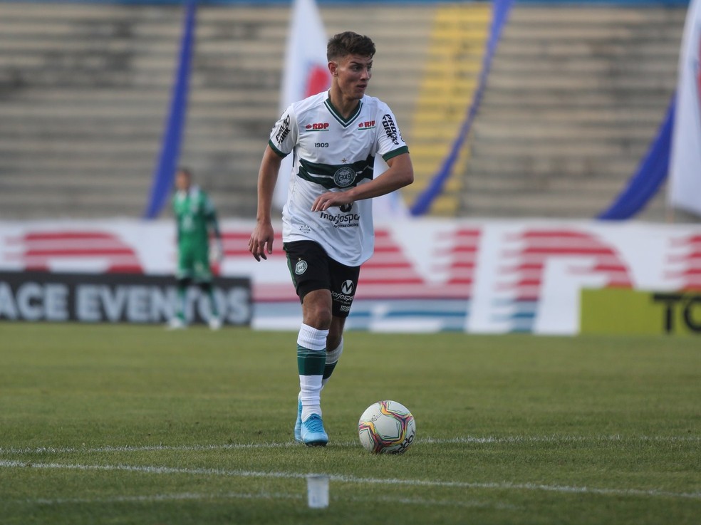 Coritiba renova com o jovem lateral Natanael até 2025 - Gazeta Esportiva