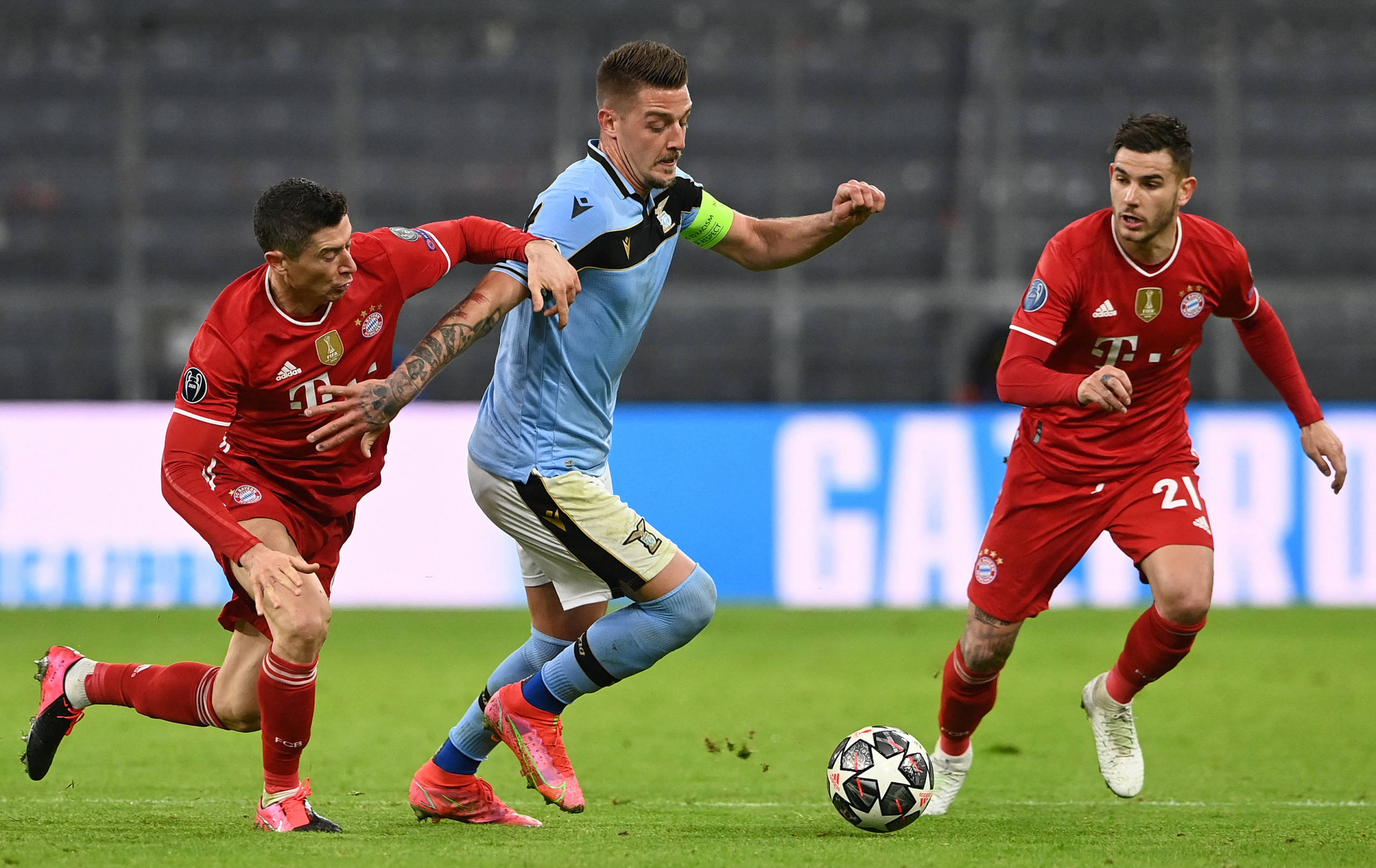 Veja fotos de Bayern de Munique x Lazio pelas oitavas de final da Liga ...