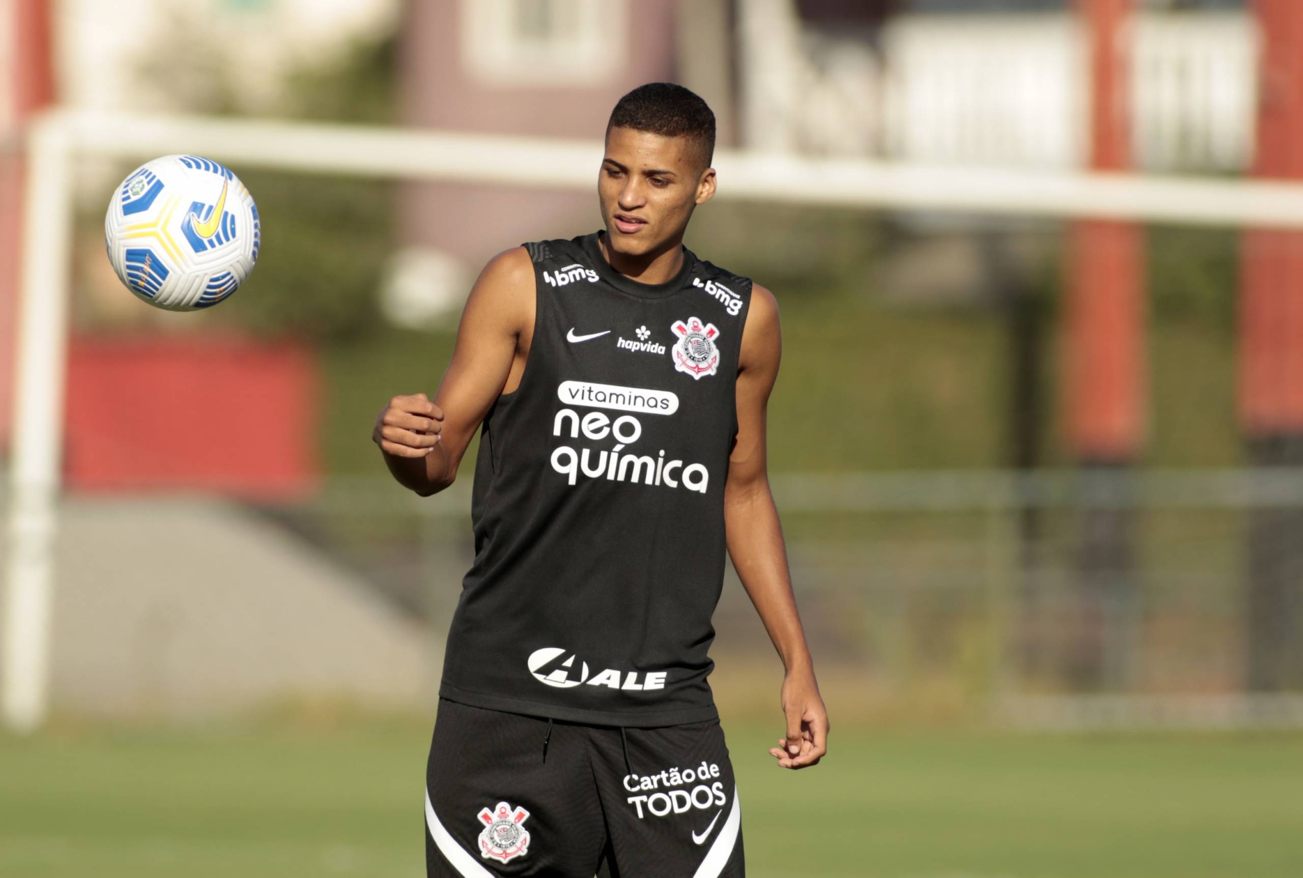 Rodrigo Varanda admite dificuldade e fala sobre contrato com o Corinthians - Gazeta Esportiva