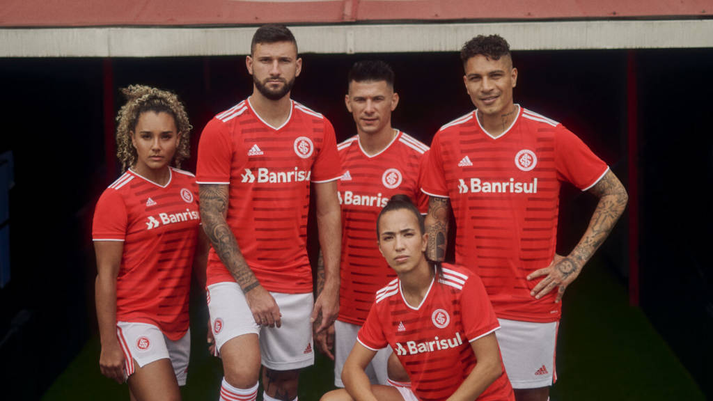 Veja fotos do novo uniforme do Internacional - Gazeta Esportiva