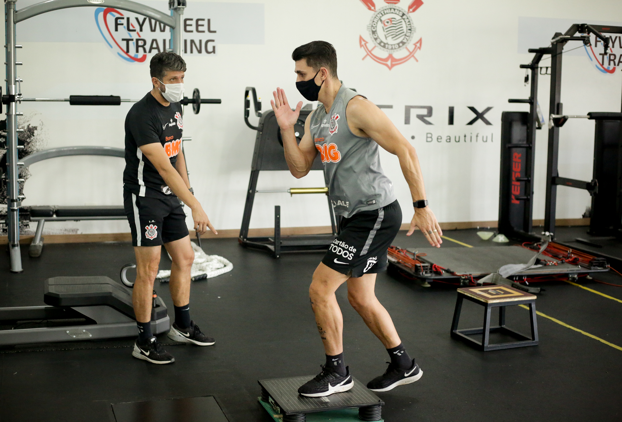Machucado desde outubro, Danilo Avelar fala da recuperação de lesão no ...