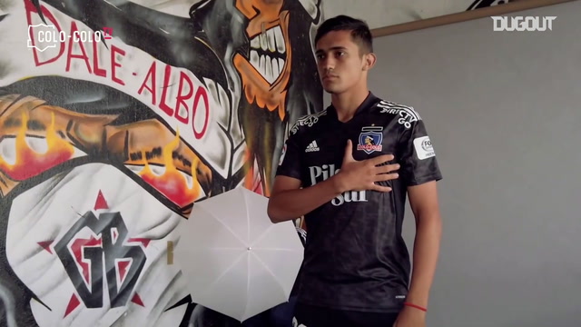 Bastidores da sessão de fotos do Colo-Colo com uniforme para 2021 ...