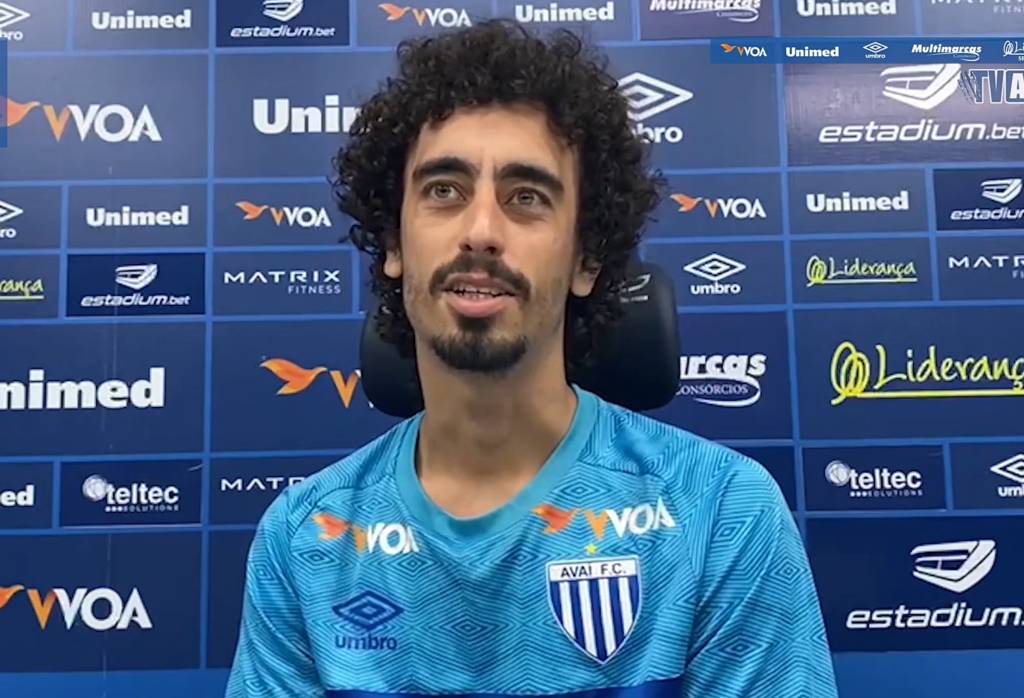 Valdívia fala sobre o período ampliado de treinos no Avaí para evolução ...