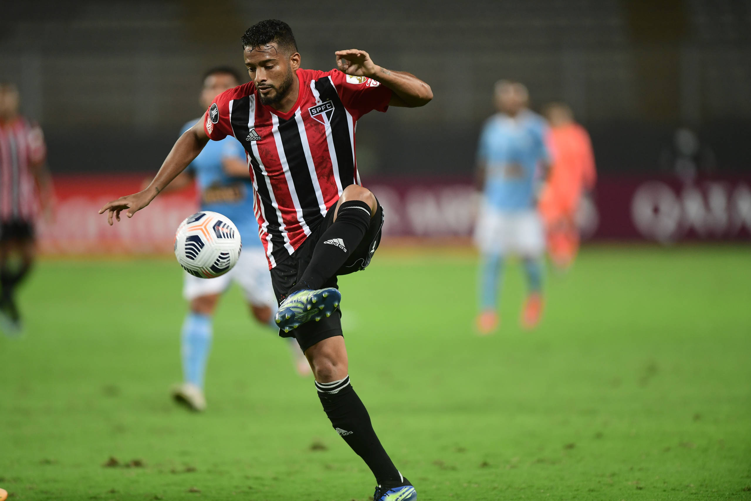 Reinaldo mantém toada de 2020 e já é líder de assistências sob comando ...