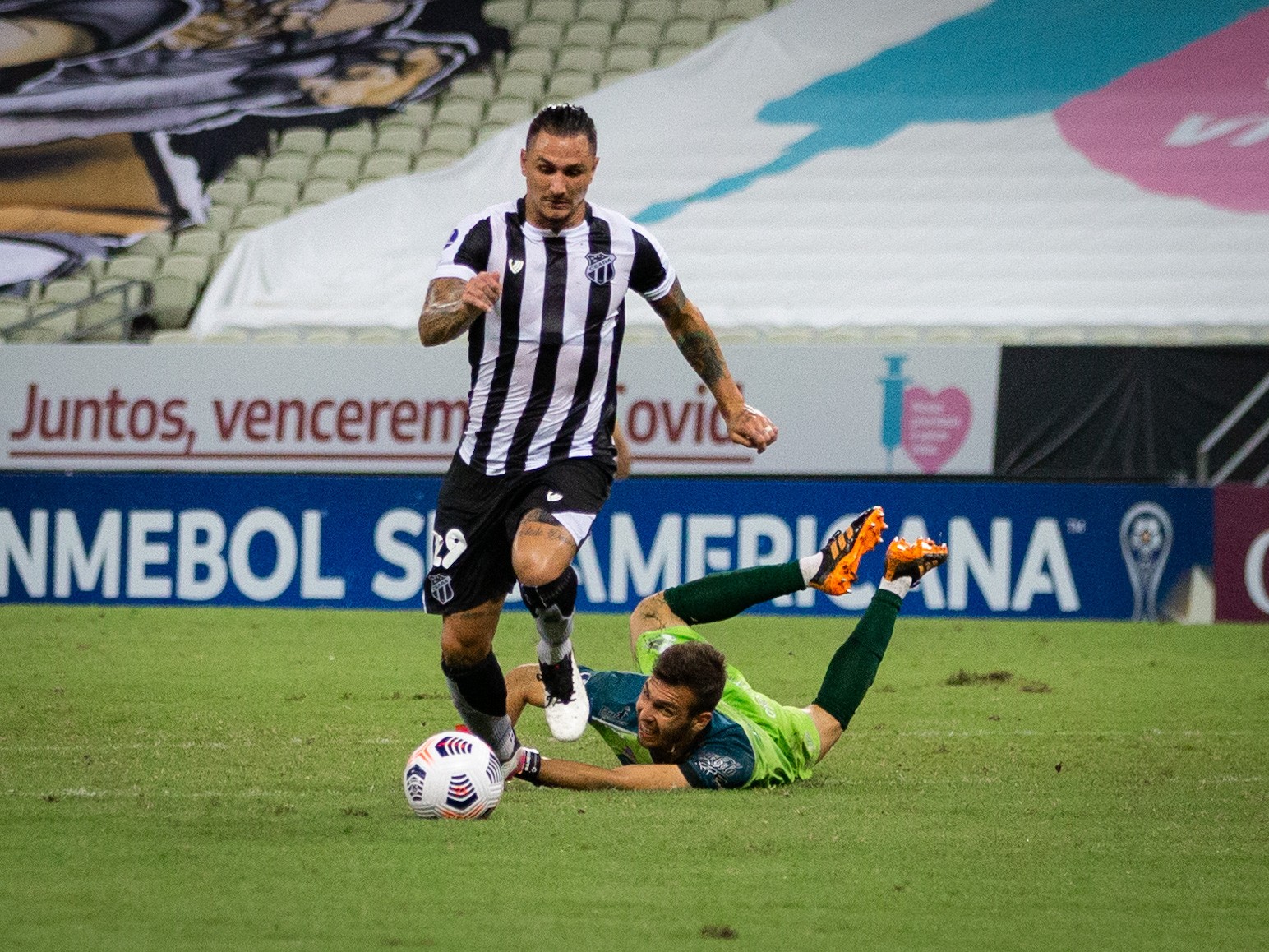 Arsenal Sarandi x Ceará: veja onde assistir à partida da Copa Sul ...