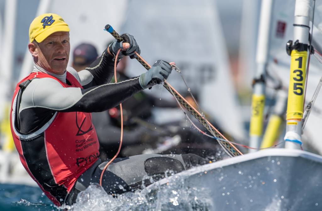 Velejador Robert Scheidt conquista a prata em torneio teste para Tóquio ...