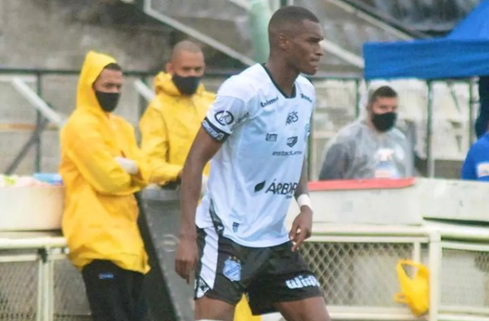 Corinthians deve contar com retorno de Matheus Alexandre após término ...