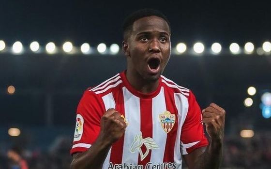 Jonathan, lateral do Almería, é oferecido ao Botafogo - Gazeta Esportiva