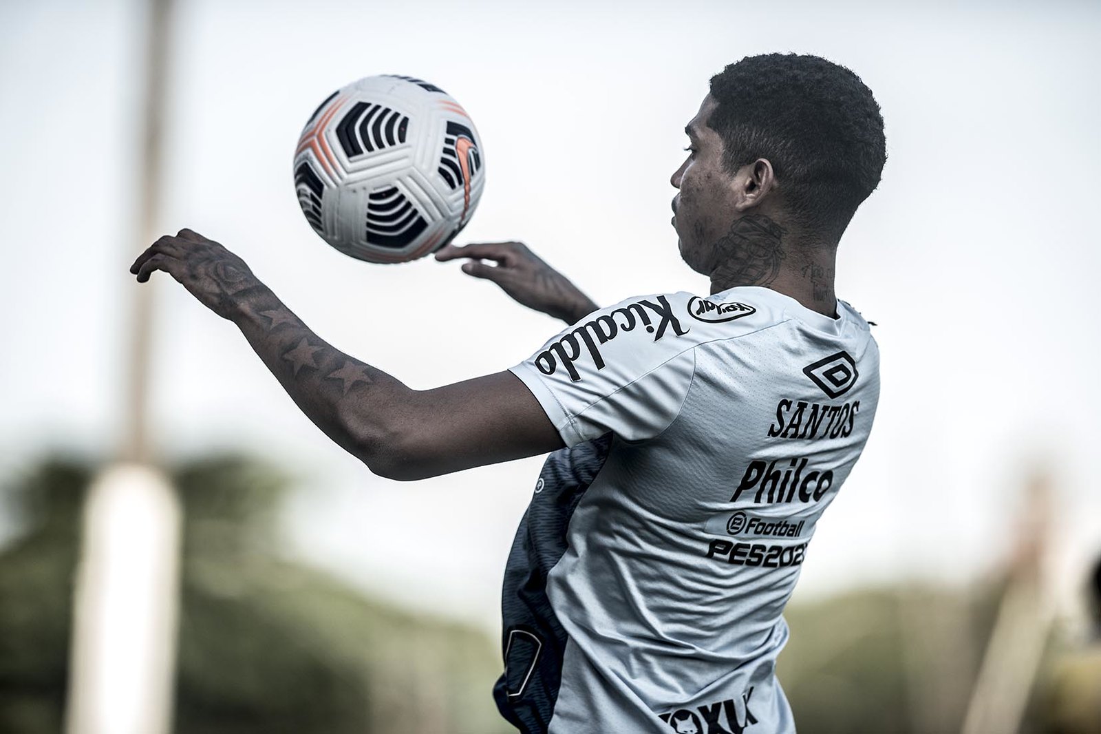 Raniel conta 'milagre' após trombose no Santos: "Um ou dois minutos de ...