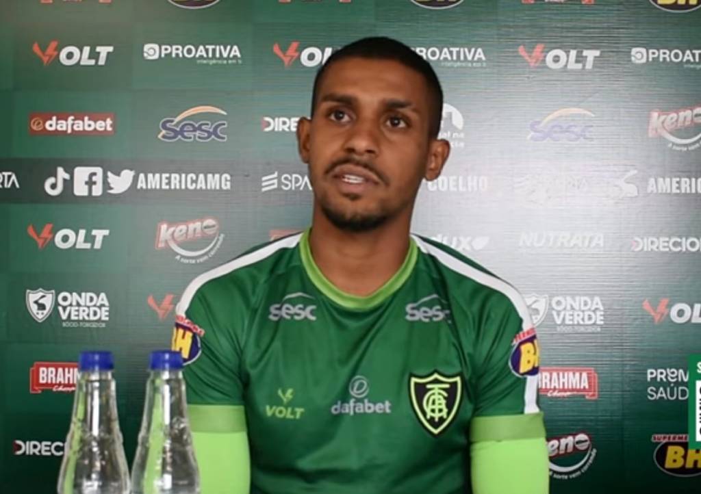 Ramon fala sobre jogar em várias posições no América-MG - Vídeos ...