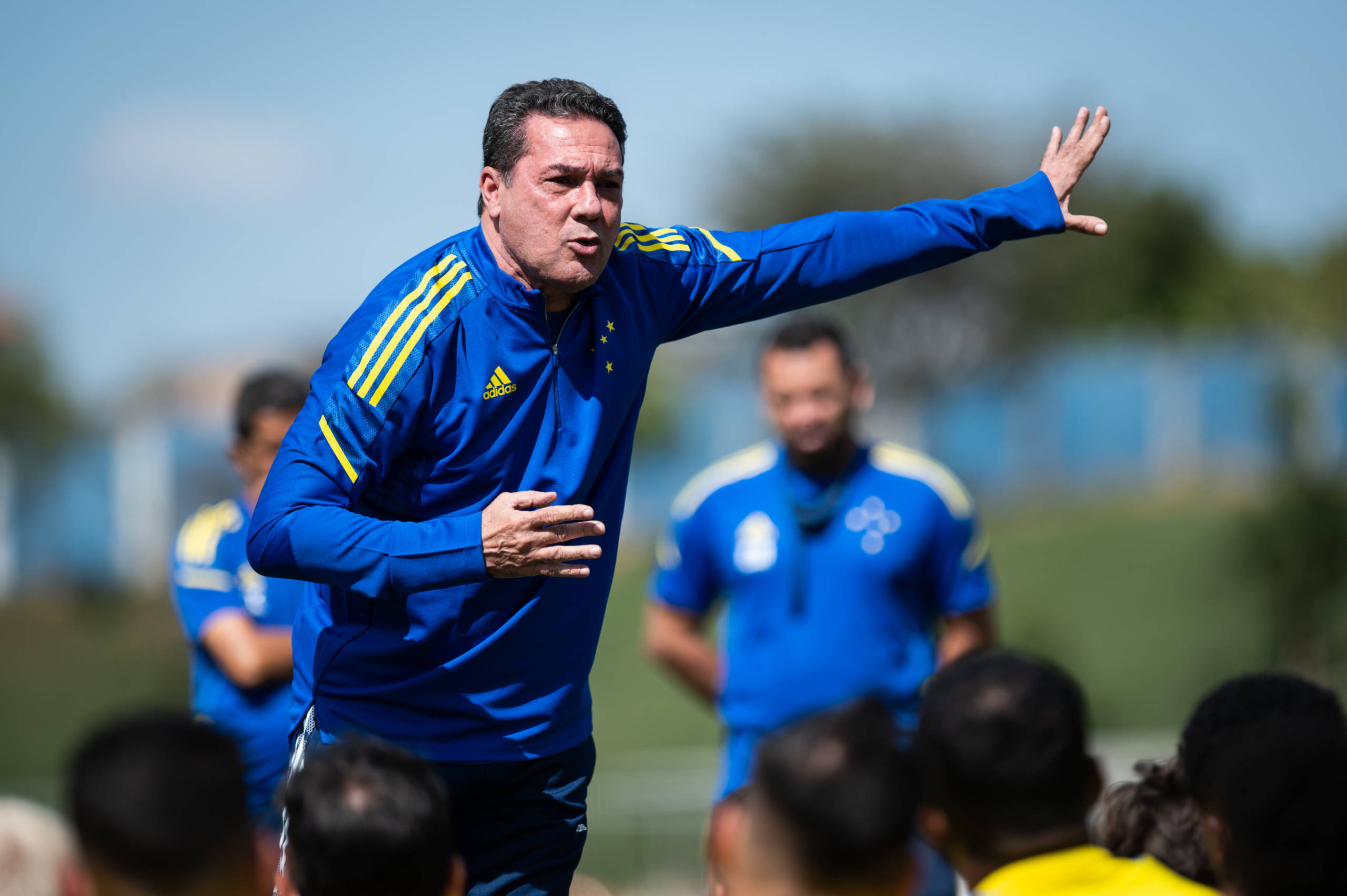 Vanderlei Luxemburgo valoriza esforço do Cruzeiro: "O elenco conquistou ...