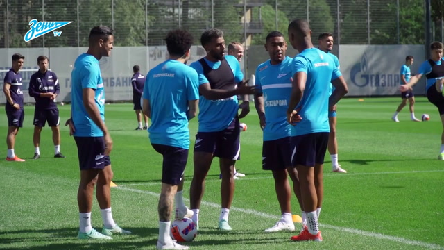 Claudinho completa primeiro treino no Zenit; veja como foi - Gazeta ...