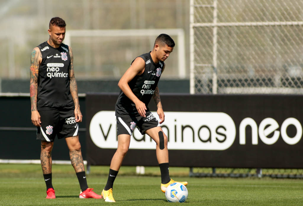 Cássio destaca semana livre e vê evolução no Corinthians: "Crescente ...