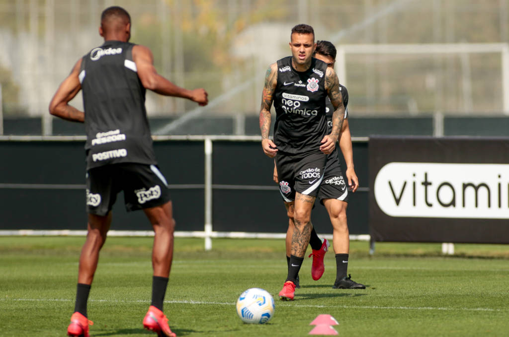 Cássio destaca semana livre e vê evolução no Corinthians: "Crescente ...