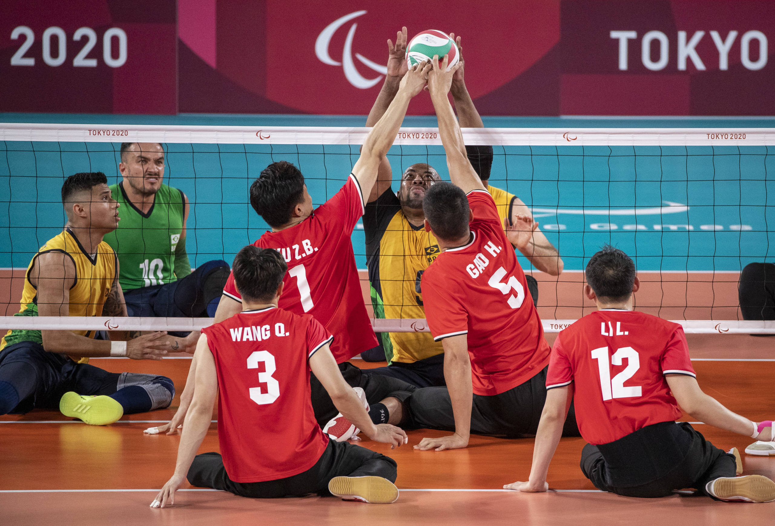 Vôlei sentado masculino brasileiro estreia com vitória nas ...