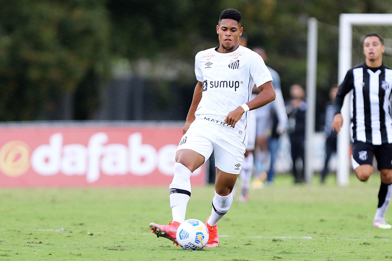 Santos ganha ação de Victor Yan na Justiça do Trabalho - Gazeta Esportiva