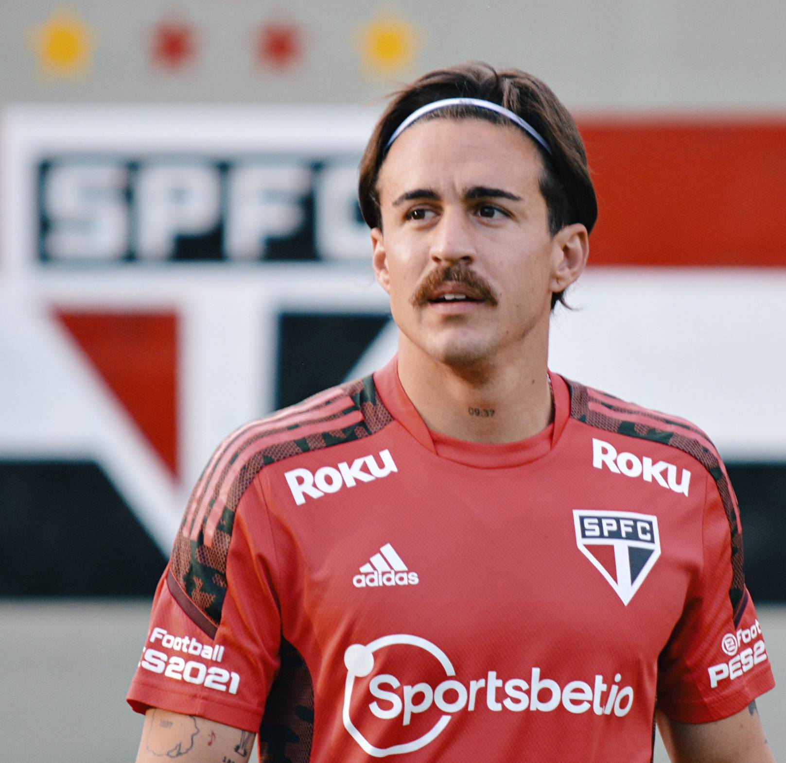 Com últimos dias de intertemporada, estreia de Gabriel Neves ainda é ...