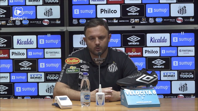Executivo de futebol fala sobre opções de volantes no grupo do Santos ...