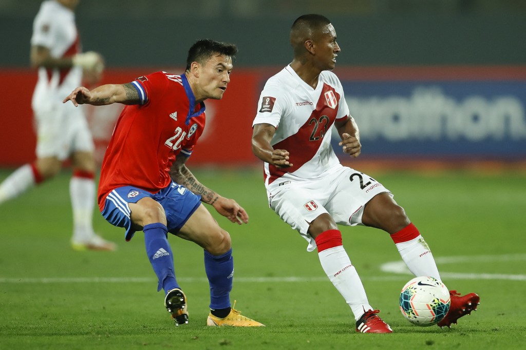 Confira fotos de Peru x Chile pelas Eliminatórias - Gazeta Esportiva