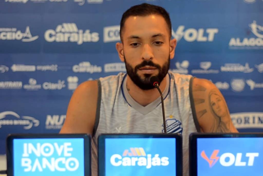 Rodrigo Rodrigues fala da ansiedade pela estreia pelo CSA - Vídeos ...