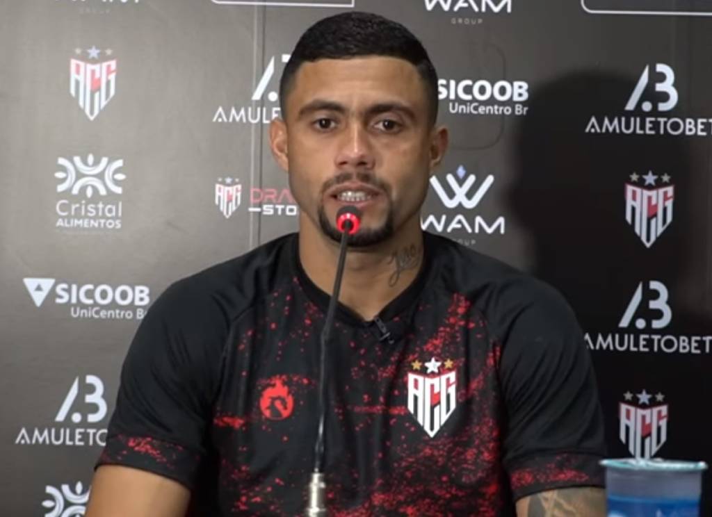 Após marcar diante do CRAC, Wellington Rato se coloca na briga pela ...