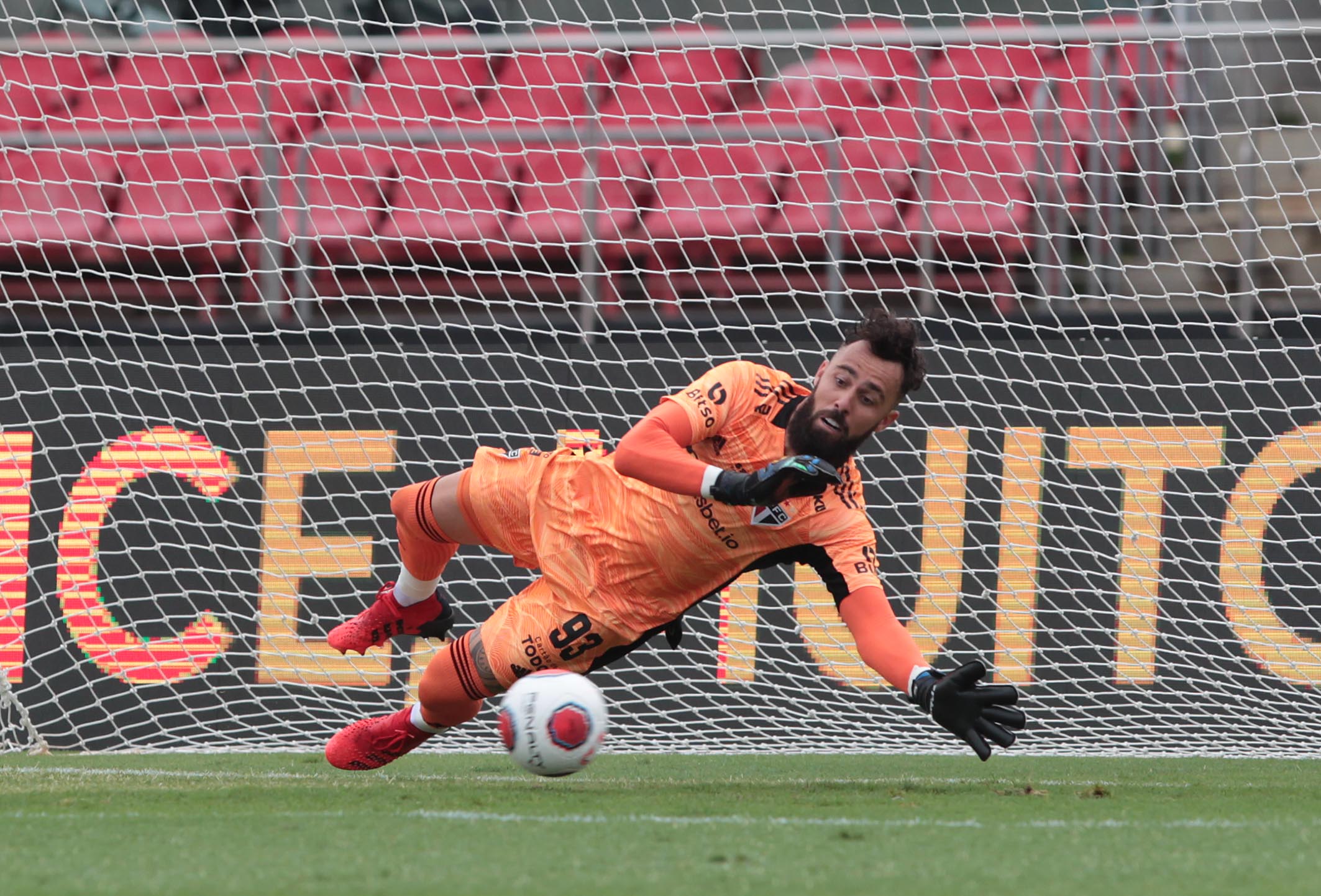 Jandrei se destaca em estreia pelo São Paulo - Gazeta Esportiva