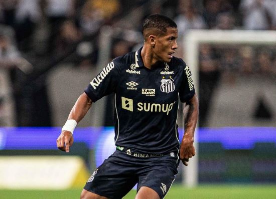 Ângelo celebra primeira vitória da temporada e destaca entrega do ...