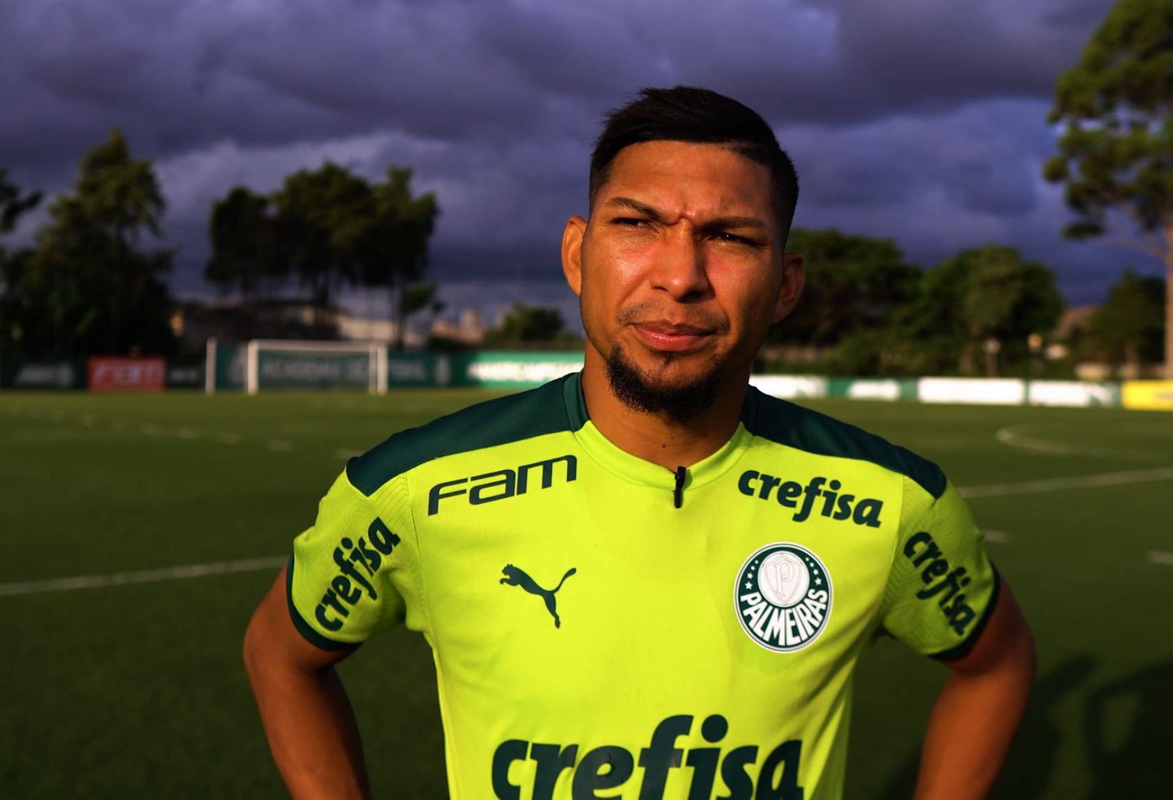Rony fala sobre a vida do Palmeiras pós-Mundial e projeta jogo contra o ...