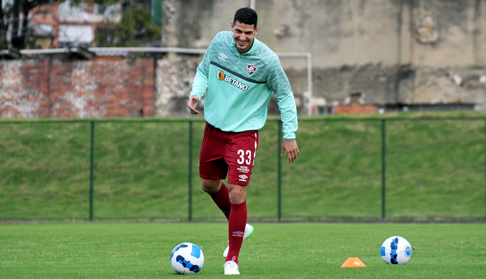 Nino treina com elenco do Fluminense na Colômbia para estreia na ...