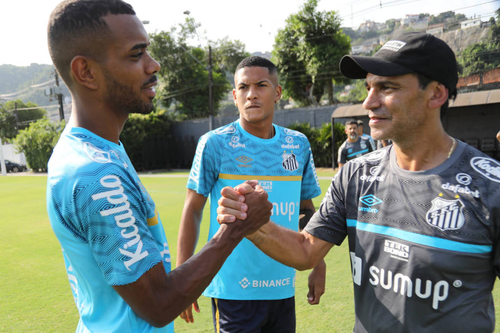 Veja Fotos Do Primeiro Treino Do Santos Sob O Comando De Fabián Bustos