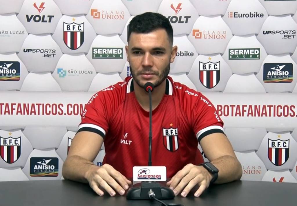 Jean Victor vai vestir a camisa do terceiro Botafogo em sua carreira ...