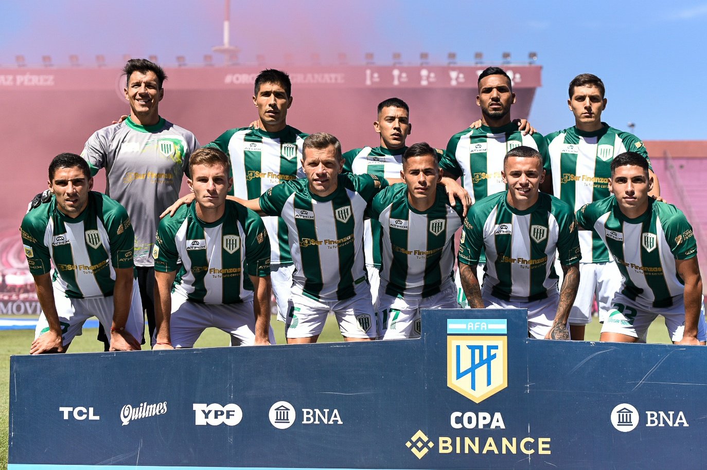 Ex-técnico do Bahia e ofensividade: conheça o Banfield, 1º adversário ...