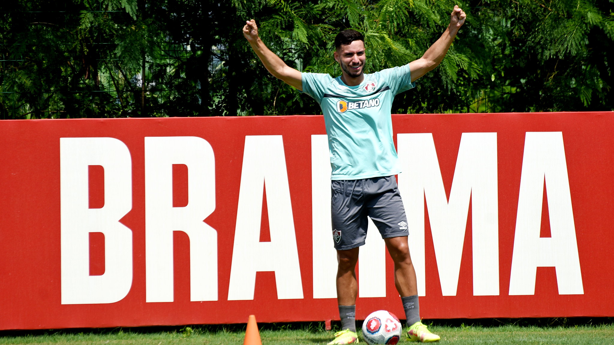 Martinelli destaca foco em melhora nos treinos do Fluminense - Gazeta ...