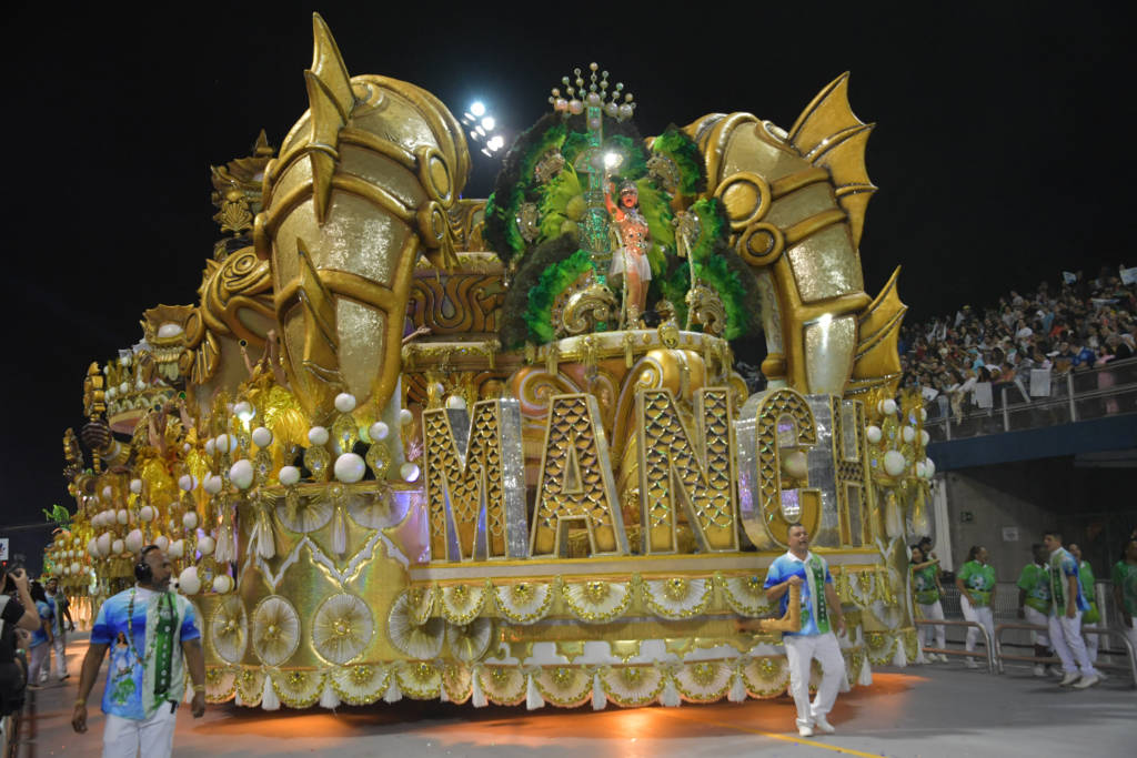 Mancha Verde comemora título do carnaval paulista na quadra da escola ...