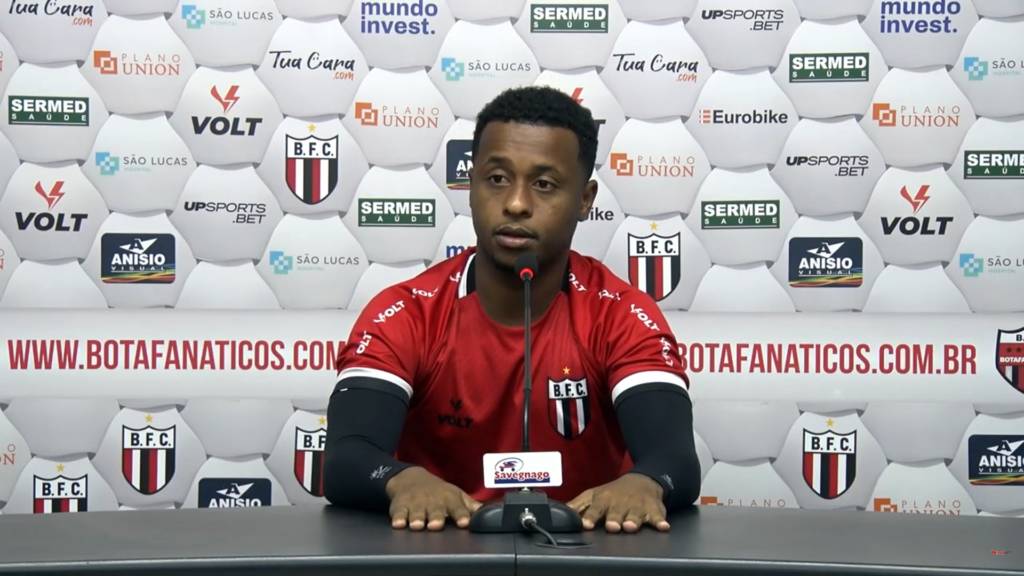 Bruno Michel vê concorrência no ataque como positiva e confiança em boa ...