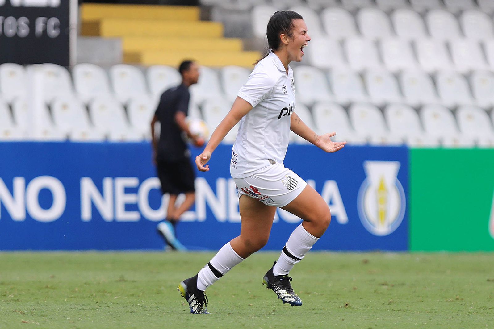 Julia, do Santos, é eleita a melhor atleta da 9ª rodada do Brasileirão ...