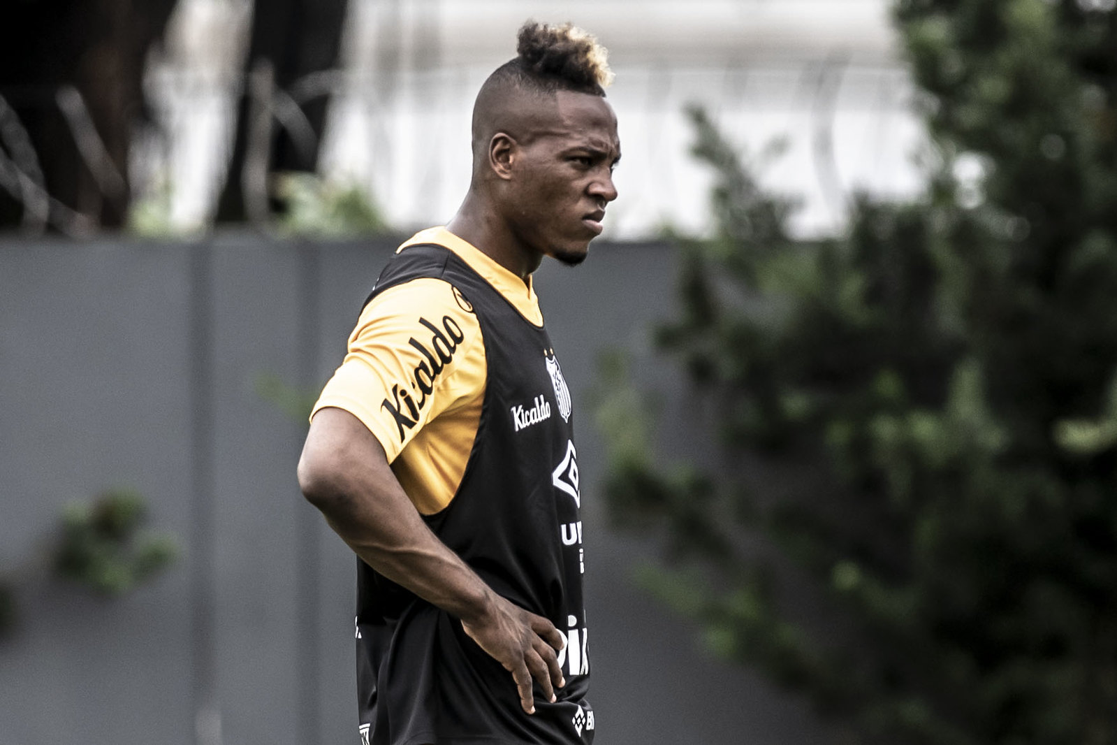 Ainda sem engrenar, Jhojan Julio se destaca em estatísticas negativas ...