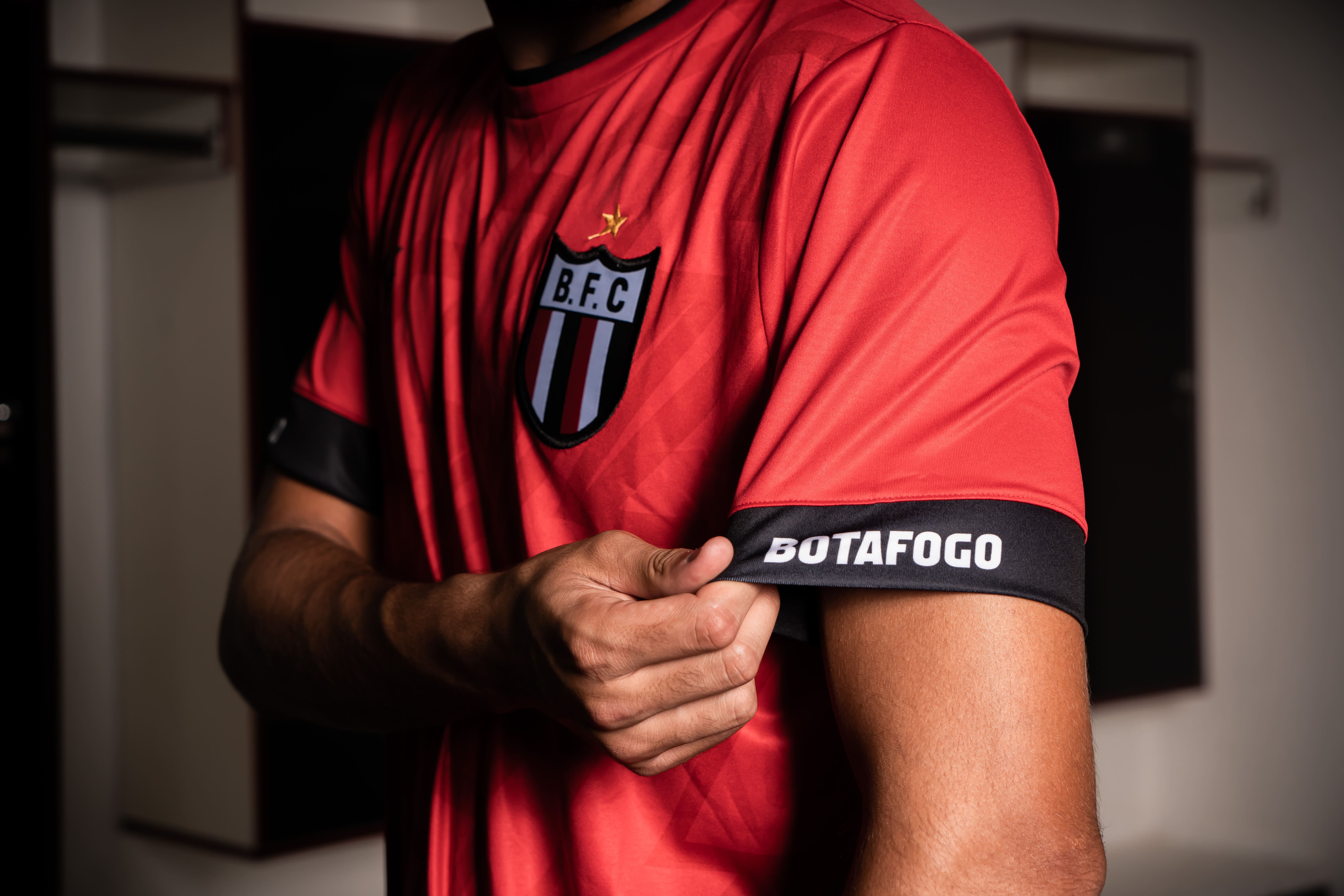 Confira imagens do novo segundo uniforme do Botafogo-SP - Gazeta Esportiva