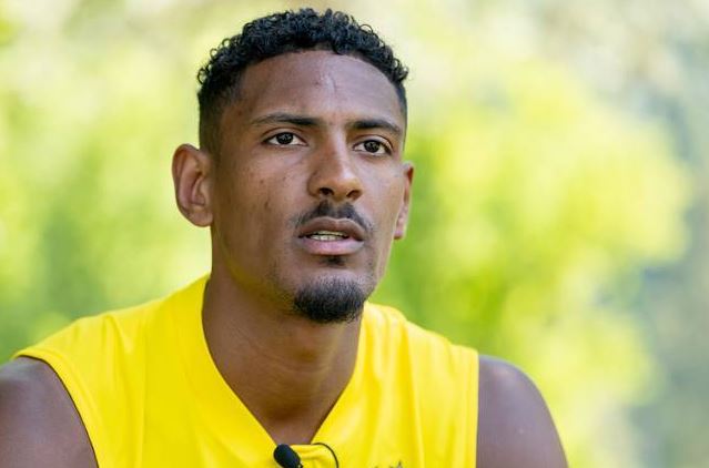 Haller, atacante do Borussia Dortmund, é diagnosticado com câncer ...