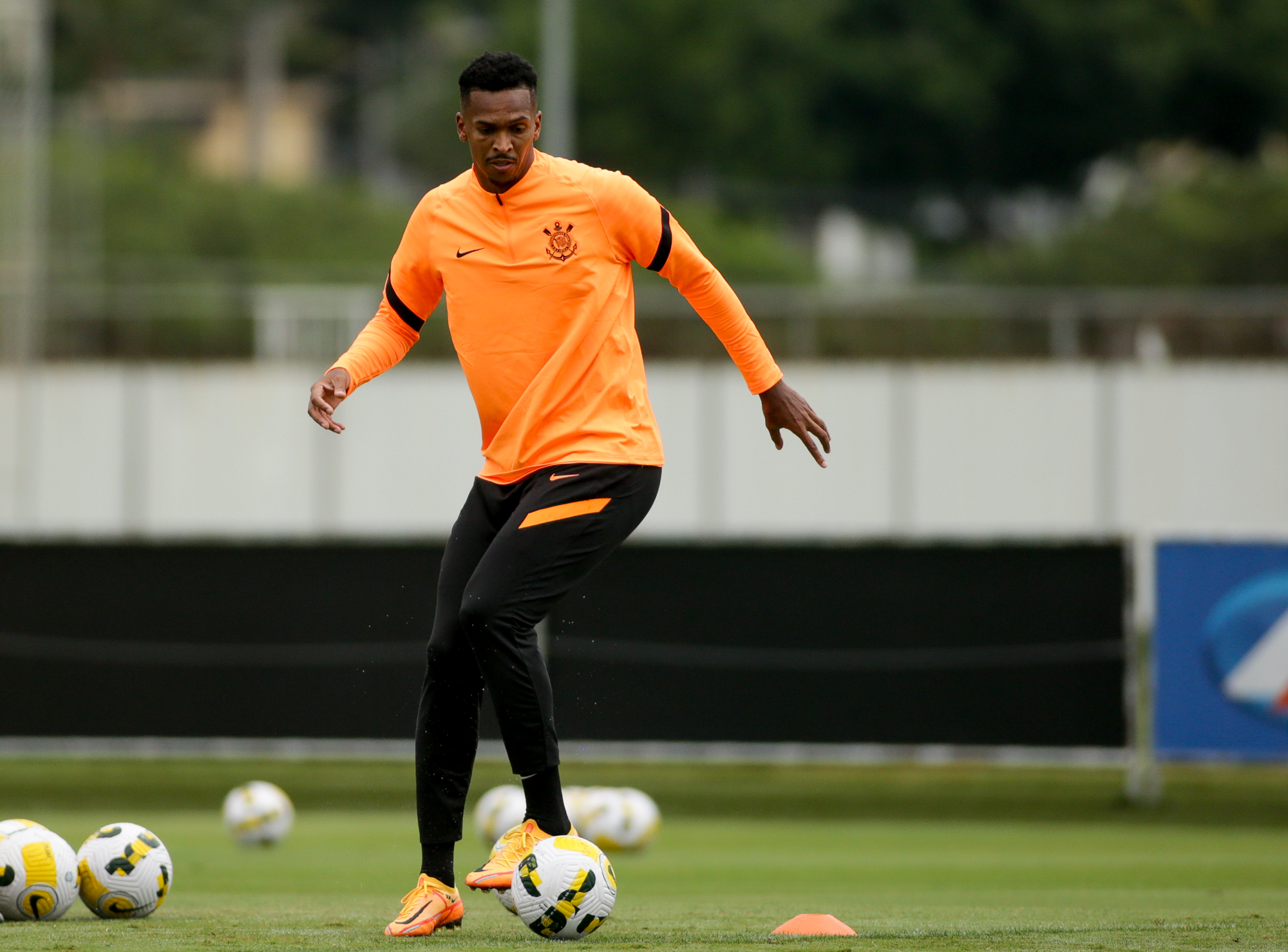 Corinthians revela conversas com clube japonês por dívida com Jô ...