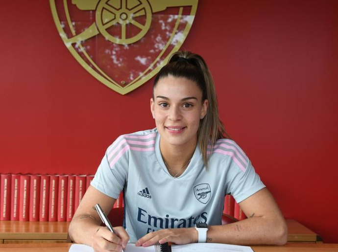 Gio Queiroz é anunciada pelo Arsenal; atacante passará período de ...