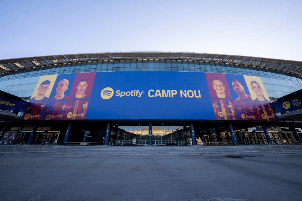 Barcelona coloca foto de Lewandowski no Camp Nou - Gazeta Esportiva
