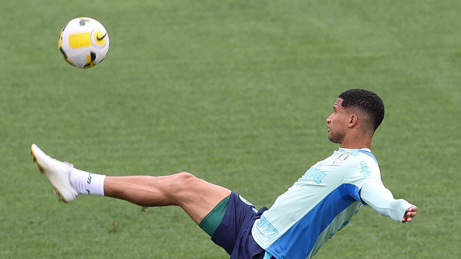 Murilo se recupera após expulsão na Libertadores com gol e assistências ...