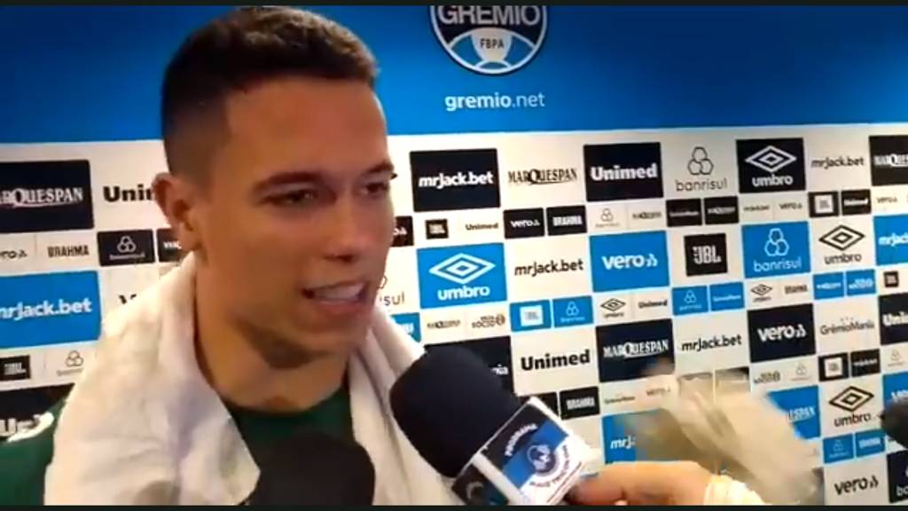 “Noite perfeita!” Brenno destaca felicidade após Grêmio vencer o Sport ...