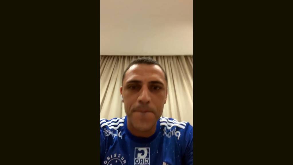 Rômulo comemora o título do Cruzeiro - Vídeos - Gazeta Esportiva.com