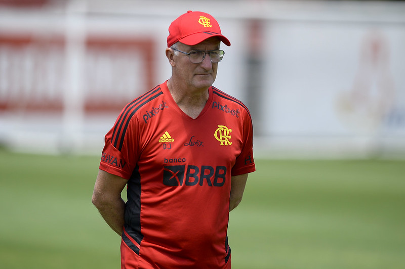 Dorival Júnior evita falar sobre Seleção Brasileira e se diz focado no ...