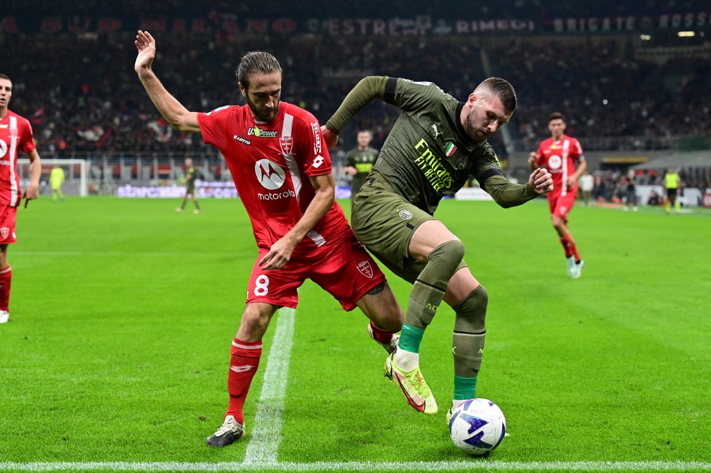 Veja fotos de Milan x Monza pelo Campeonato Italiano - Gazeta Esportiva